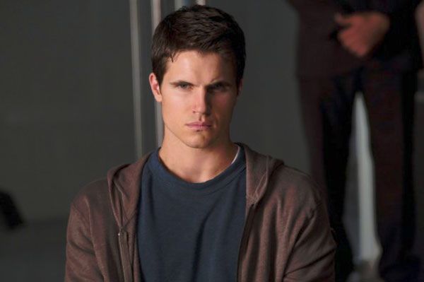 Photo de Robbie Amell - The Tomorrow People (2013) : Photo Robbie Amell ...