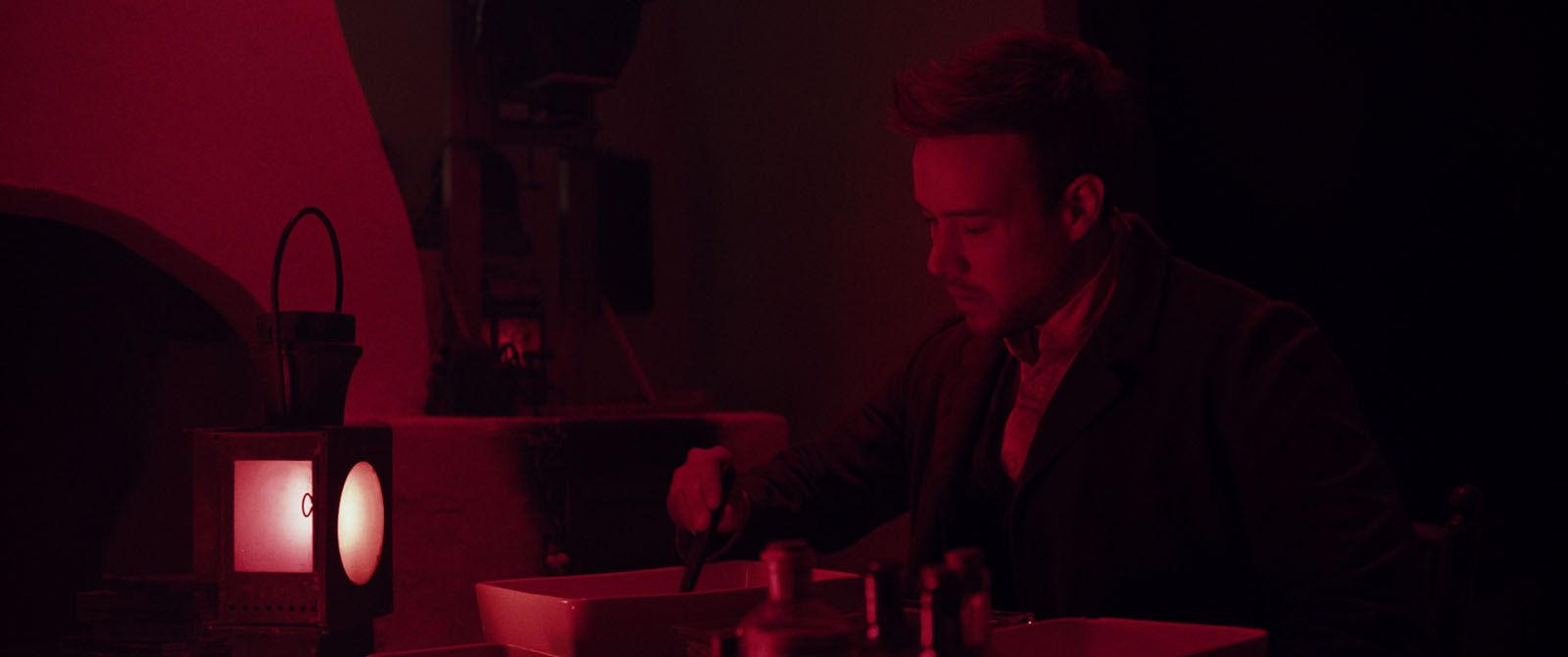 Photo du film Post Mortem - Photo 9 sur 36 - AlloCiné