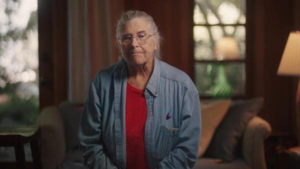 Poster Captive Audience saison 1 - Affiche 3 sur 4 - AlloCiné