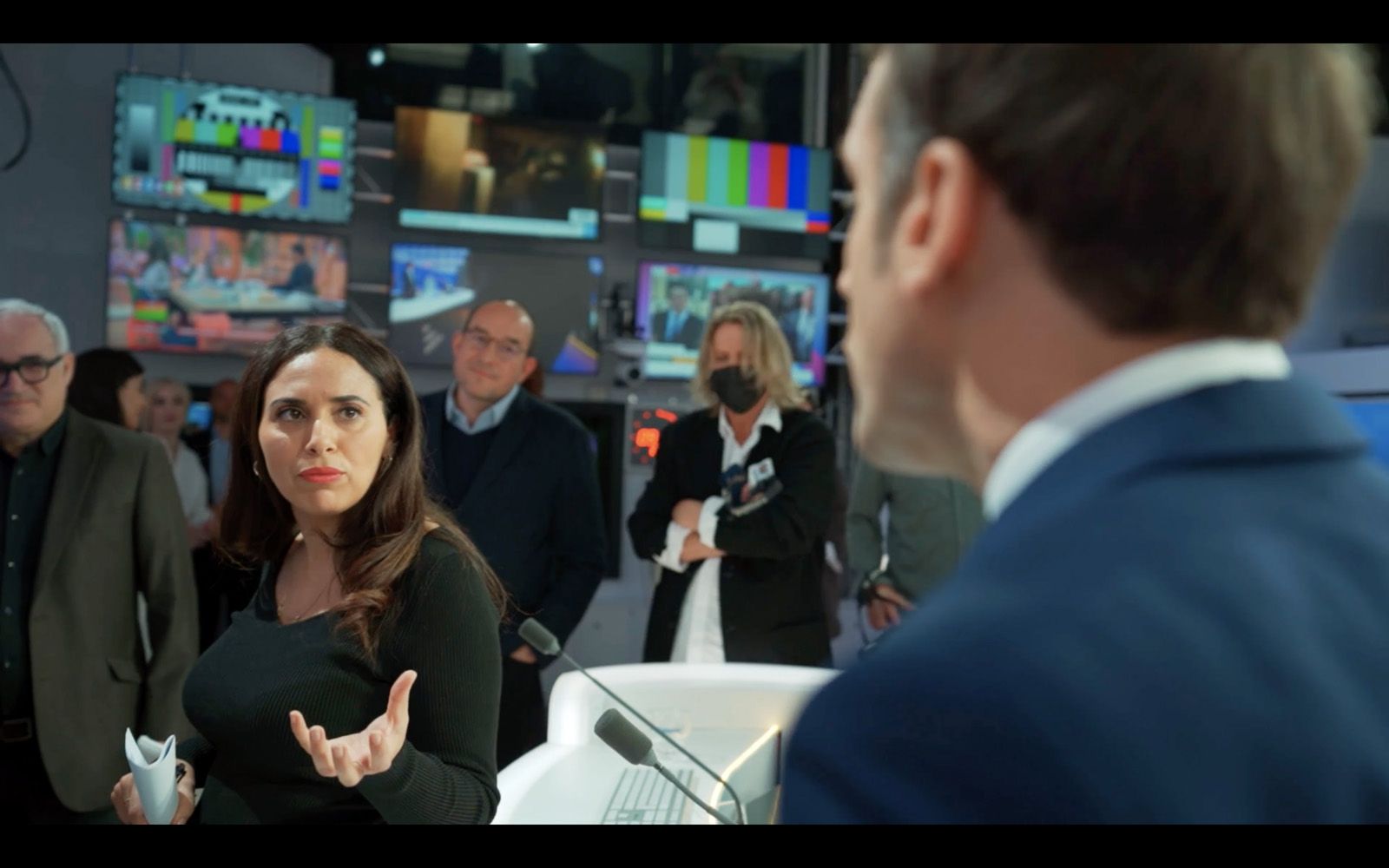 Photo du film Service public - Photo 1 sur 3 - AlloCiné