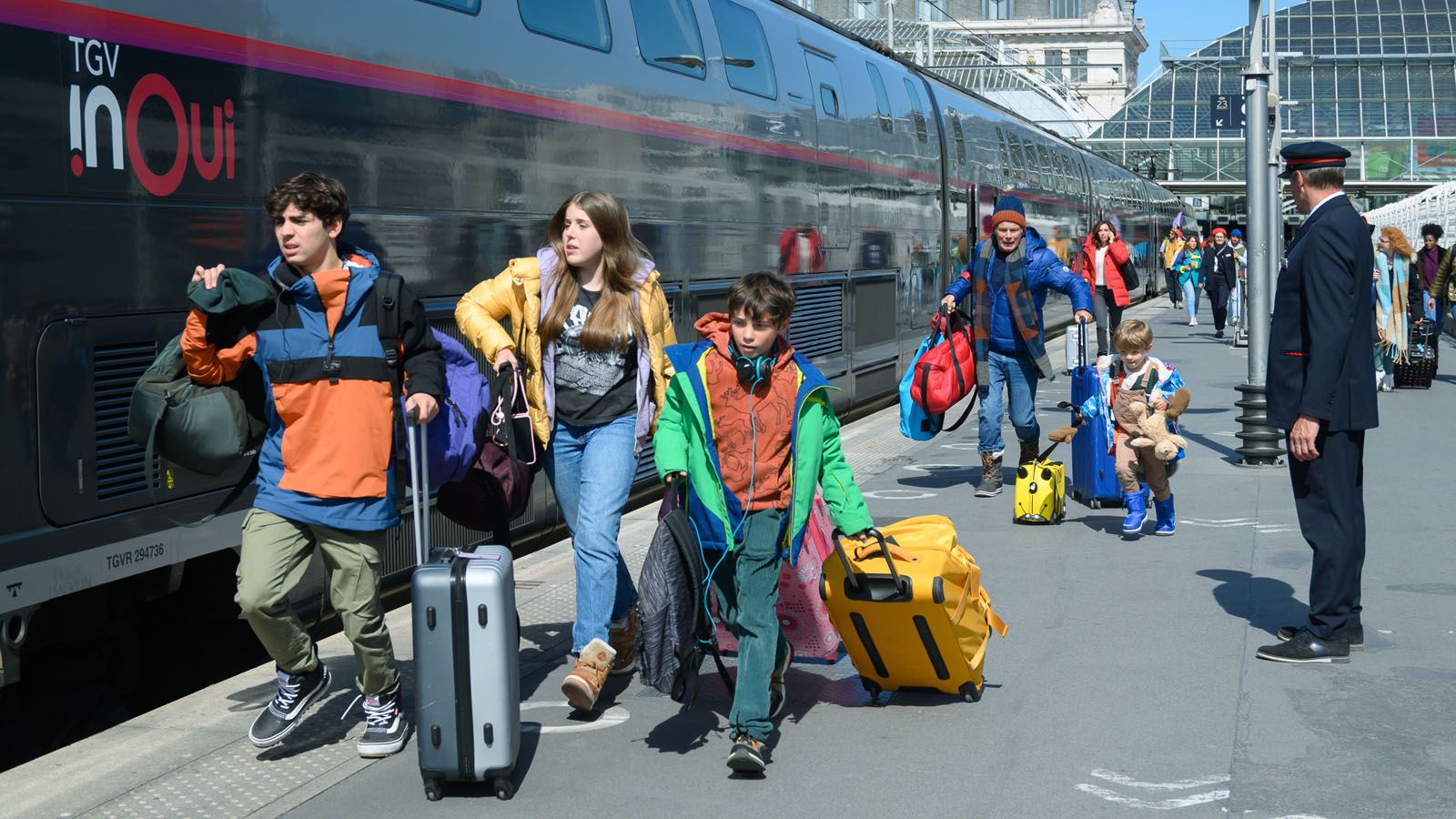 Photo de Violette Guillon - 10 jours encore sans maman : Photo Aure Atika, Franck Dubosc ...