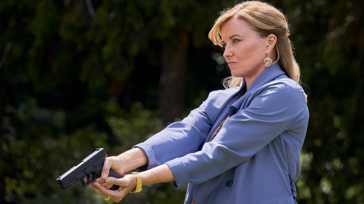 Poster saison 2 - Affiche 10 sur 11 - AlloCiné