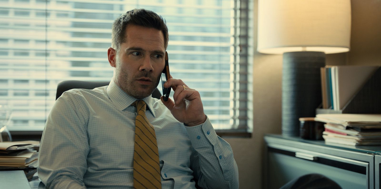 Photo de Luke MacFarlane - Platonic : Photo Luke MacFarlane - Photo 1 ...