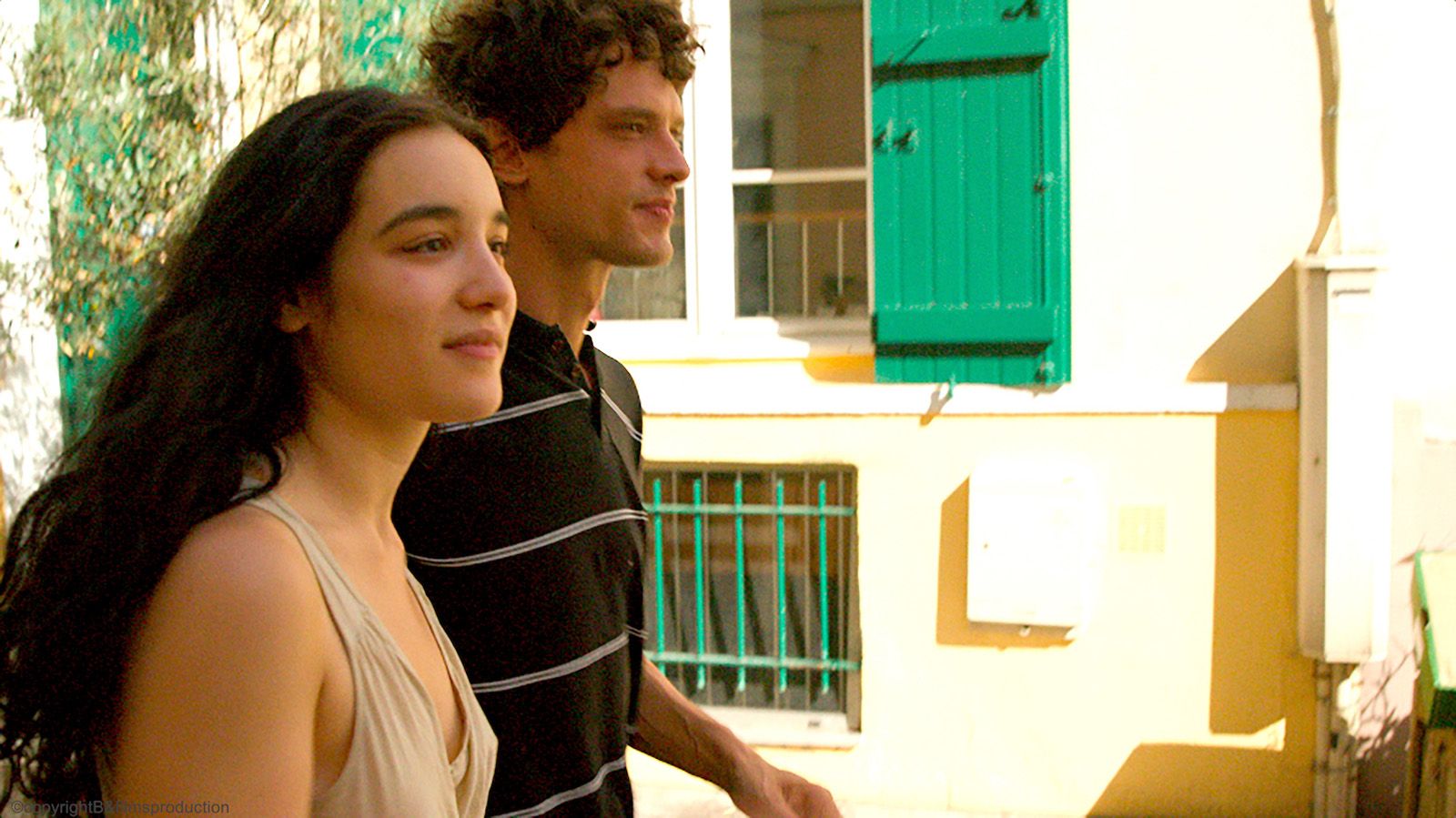 Photo de Kenza Moumou - La Couleur dans les mains : Photo Kenza Moumou - Photo 3 sur 8 - AlloCiné