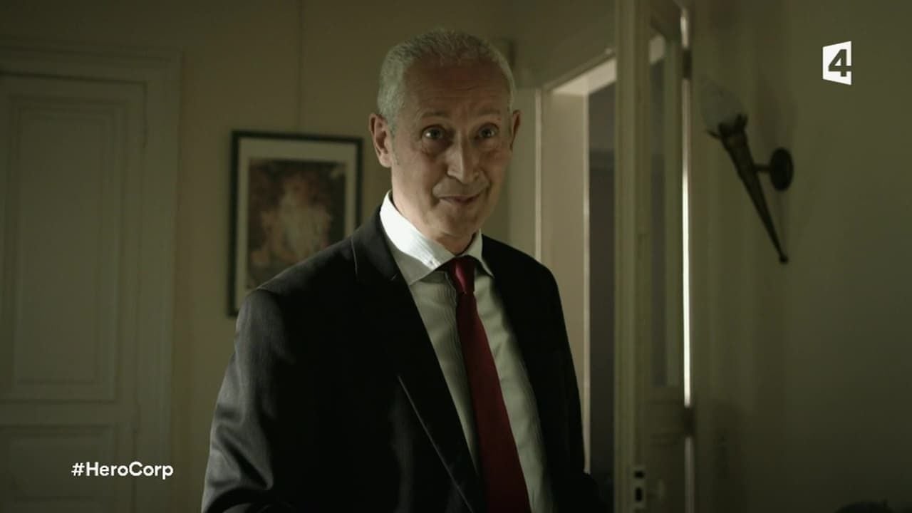 Poster Hero Corp saison 4 - Affiche 10 sur 130 - AlloCiné