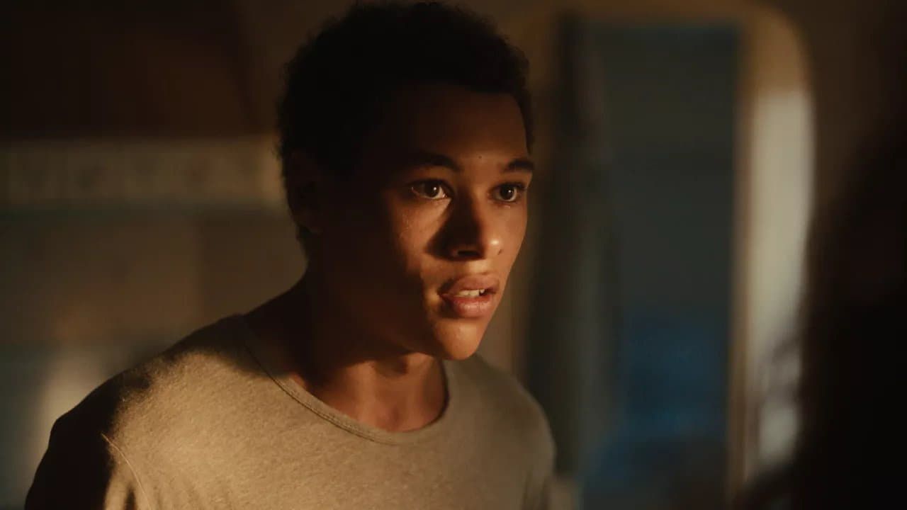 Poster Knokke Off : Jeunesse dorée saison 1 - Affiche 6 sur 22 - AlloCiné