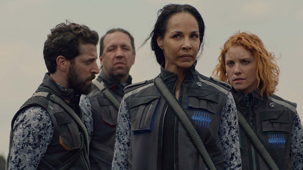 Photo de Amanda Brugel - Murderbot : Journal d'un AssaSynth : Photo Amanda Brugel, David Reale ...