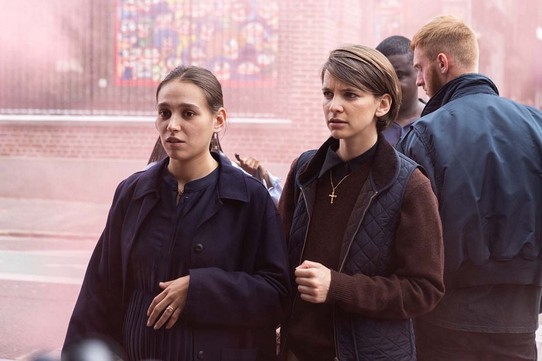 Photo de Capucine Valmary - Bénie soit Sixtine : Photo Manon Vernier ...