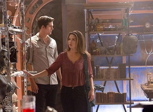 Danielle Campbell And Daniel Sharman