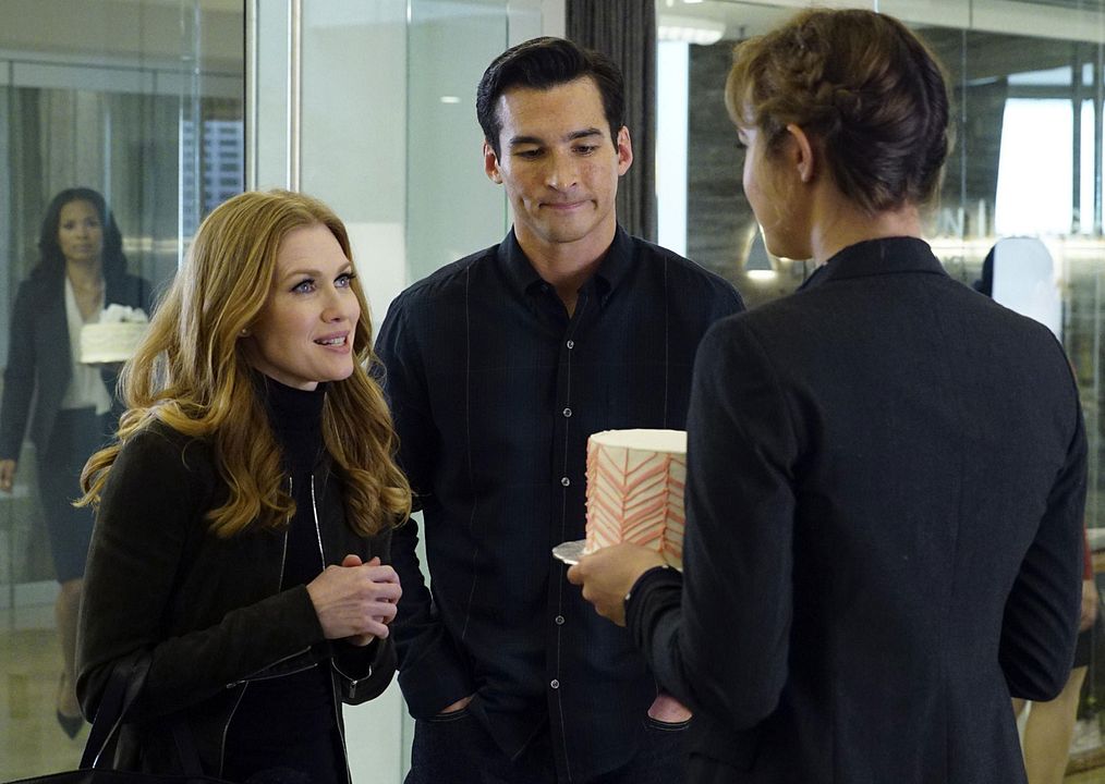 The Catch (2016) : The Catch (2016) : Photo Mireille Enos, Jay Hayden ...