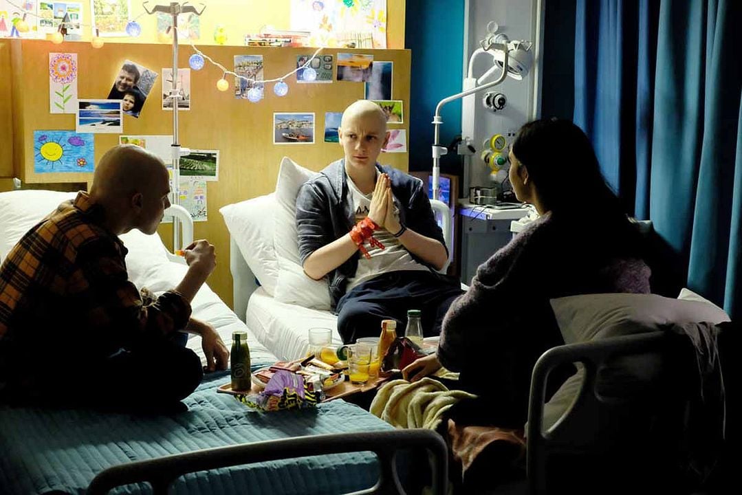 Les Bracelets rouges : Les Bracelets rouges : Photo Tom Rivoire, Louna ...