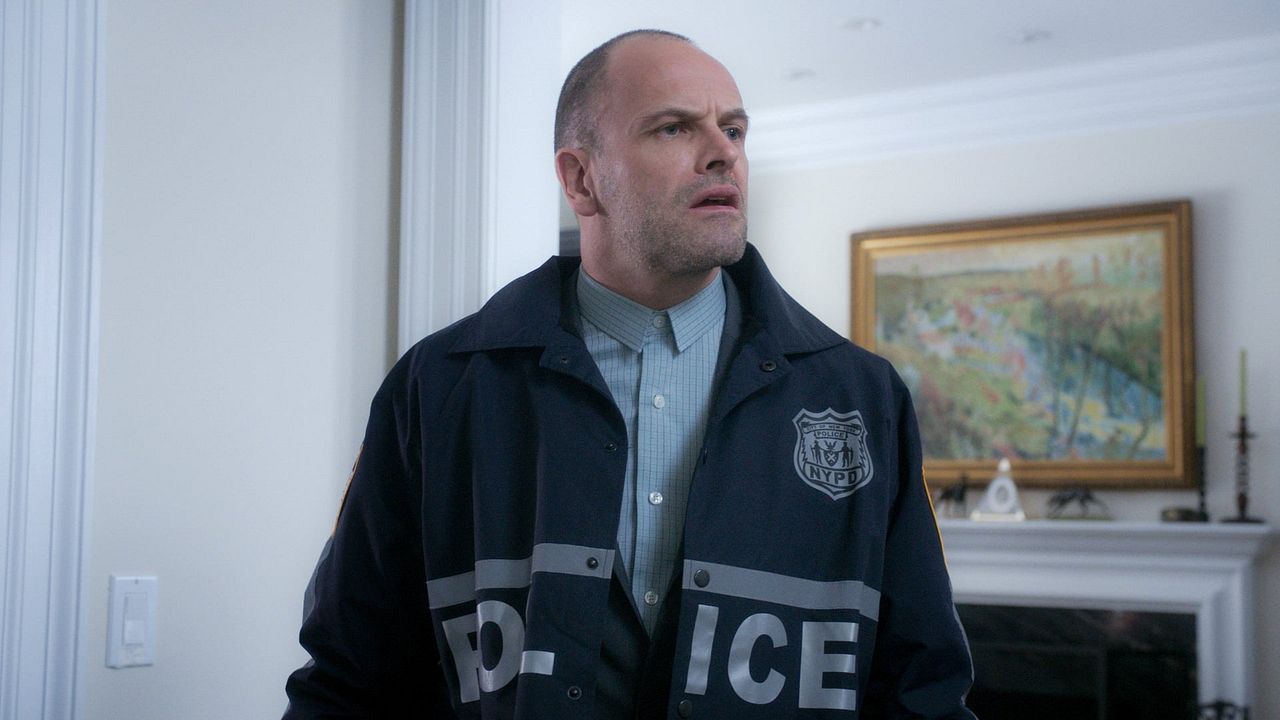 Poster Elementary saison 5 - Affiche 23 sur 870 - AlloCiné