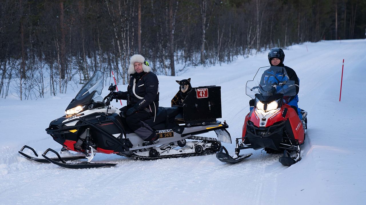 Poster saison 2 - Affiche 1 sur 14 - AlloCiné