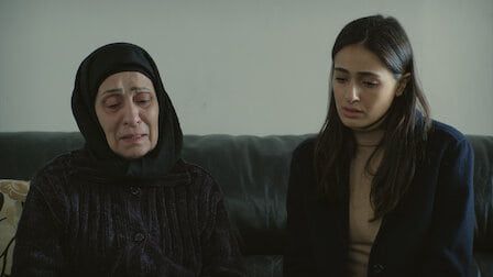 Poster saison 4 - Affiche 2 sur 99 - AlloCiné