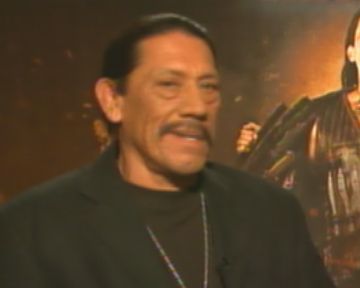 Bande-annonce Bullet : Danny Trejo sort l'artillerie lourde pour sauver ...