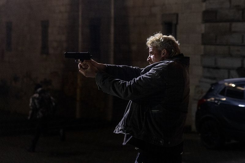 La Nuit se traîne (2024) au Cinéma Bron - Les Alizés