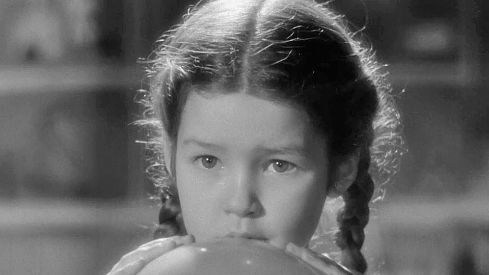 Trailer du film Mandy - Mandy Bande-annonce VO - AlloCiné