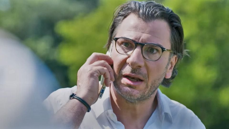 Trailer du film BDE - BDE Bande-annonce VF - AlloCiné