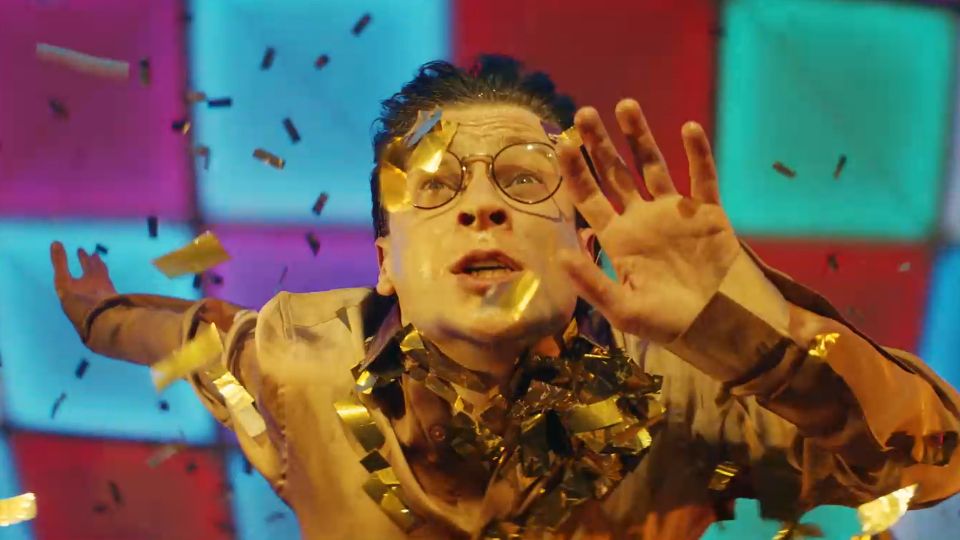 Trailer du film Zillion - Zillion Bande-annonce VF - AlloCiné