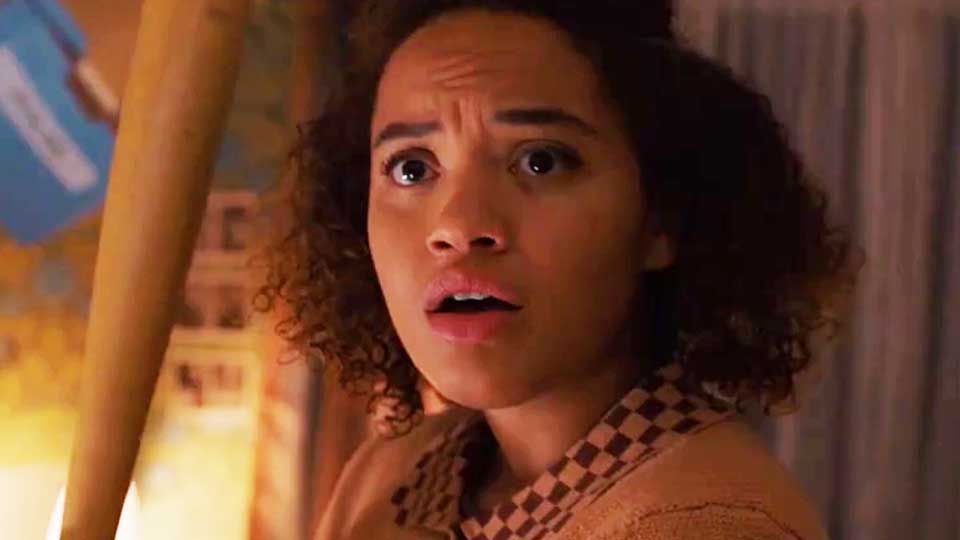 Trailer du film Susie Searches - Susie Searches Bande-annonce VO - AlloCiné