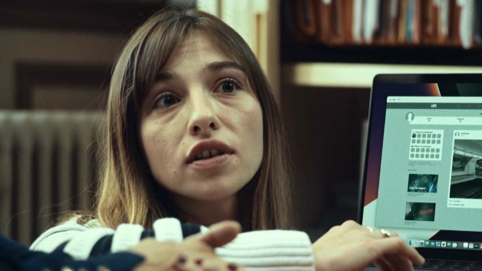 Follow - saison 1 Bande-annonce VF - Trailer Follow S01 - AlloCiné