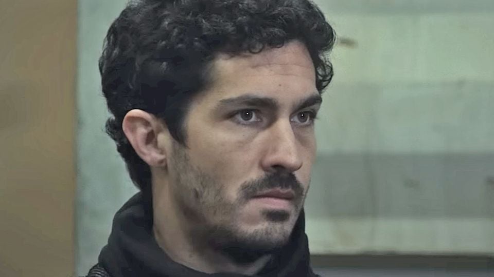 D'une main de fer - saison 1 Bande-annonce VO - Trailer D'une main de ...